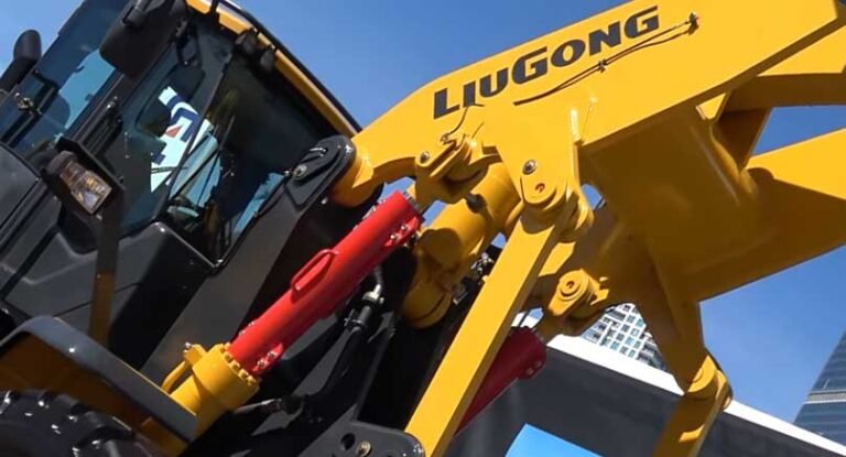 ¿Qué es un cargador frontal? - Blog Fullen Perú